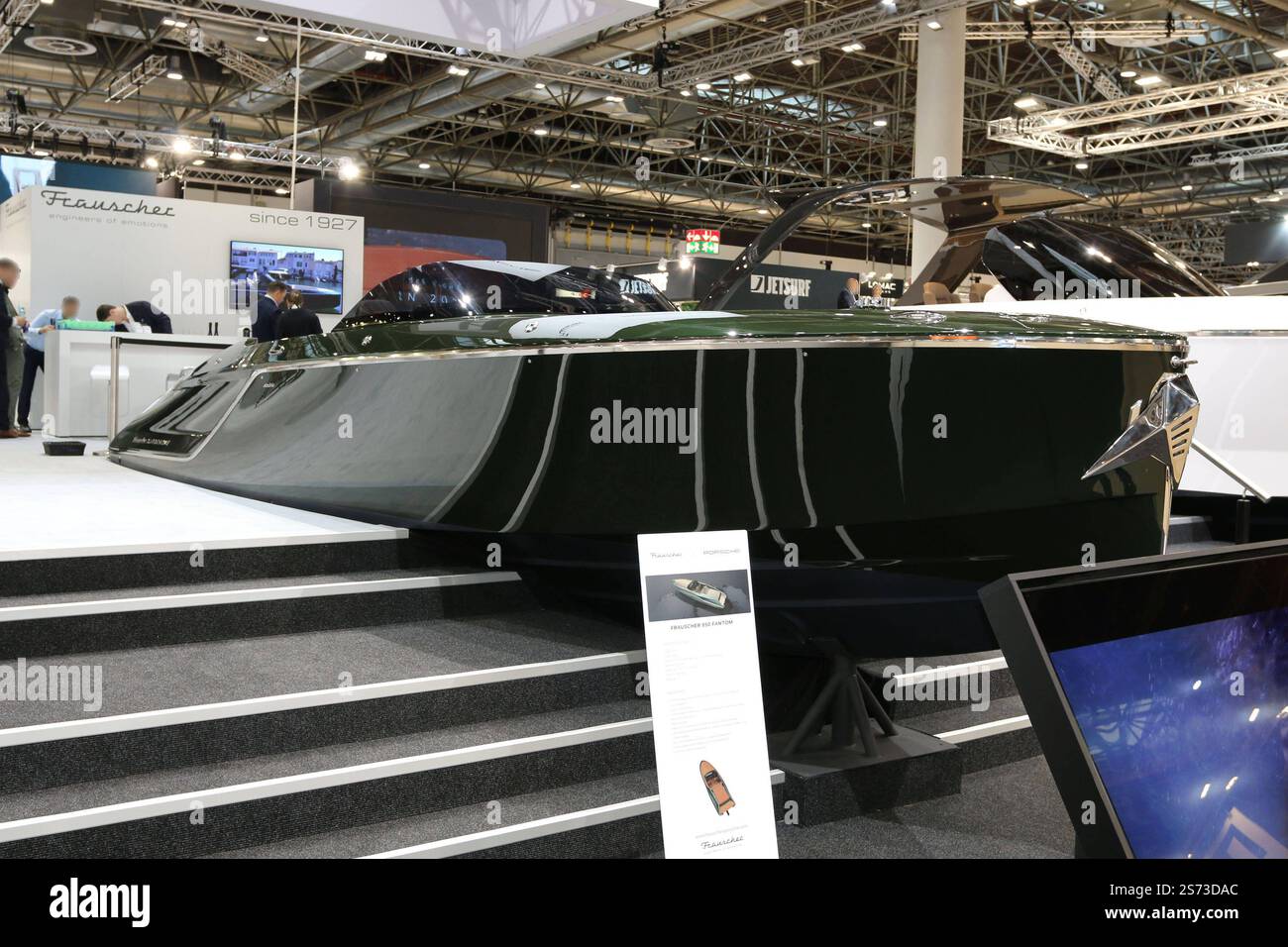 Frauscher x Porsche 850 Fantom Elektro-Sportboot auf Basis Runabout ...