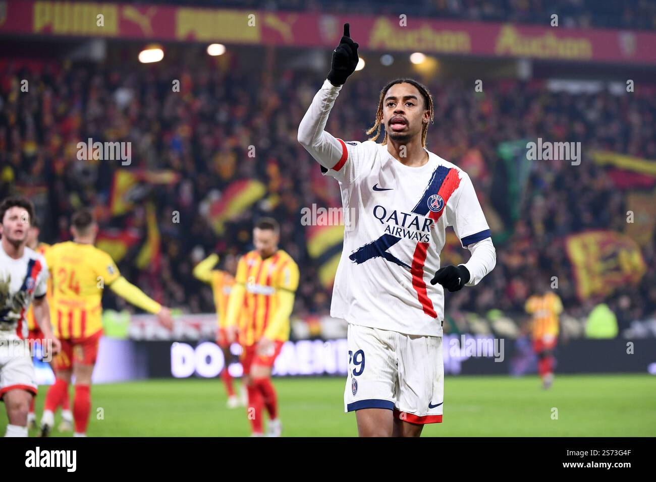Lens, France. 18th Jan 2025. 29 Bradley BARCOLA (psg) during the Ligue ...