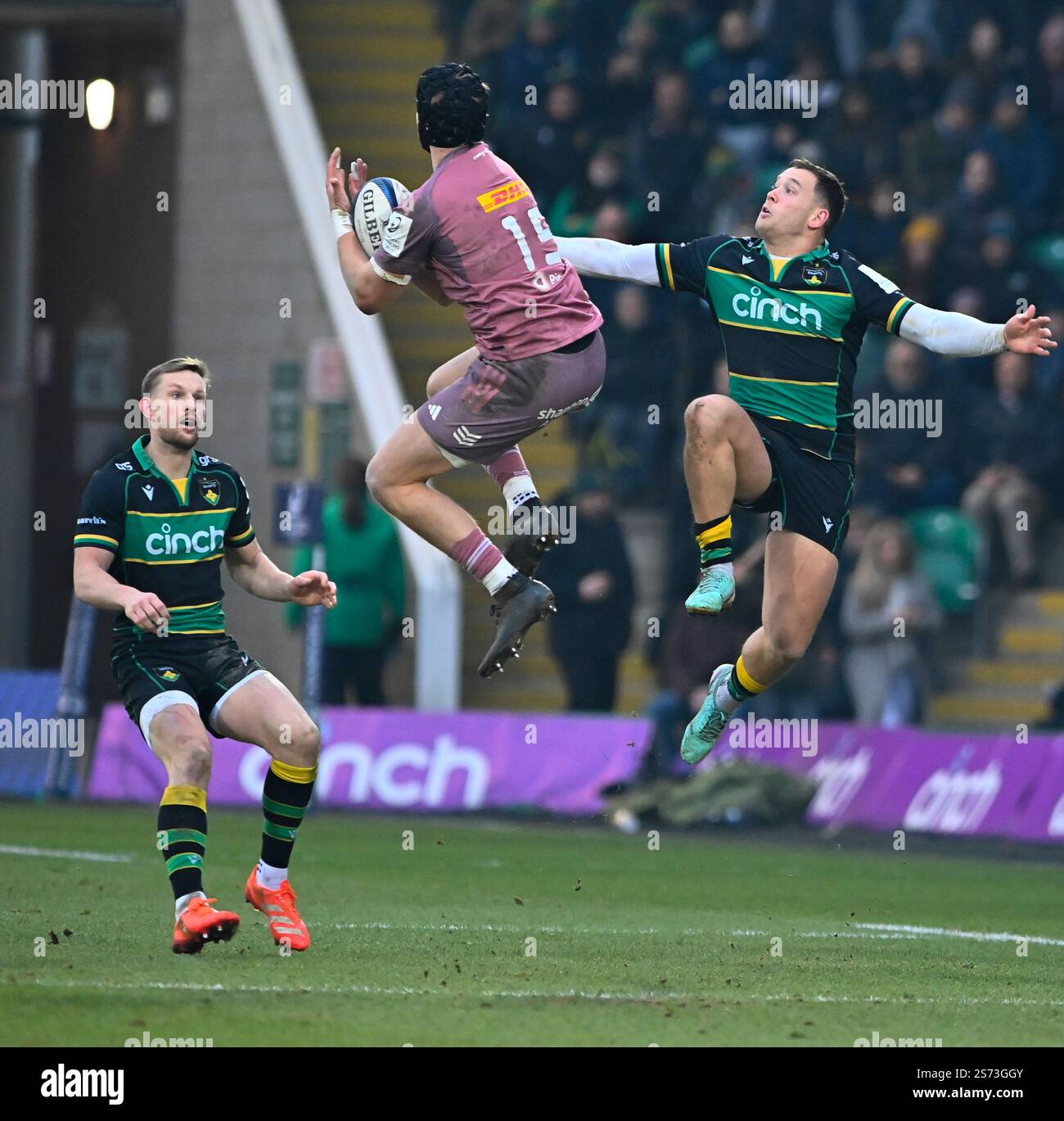 Northampton, UK. 18th Jan, 2025. Mike Haley of Munster wins the high ...