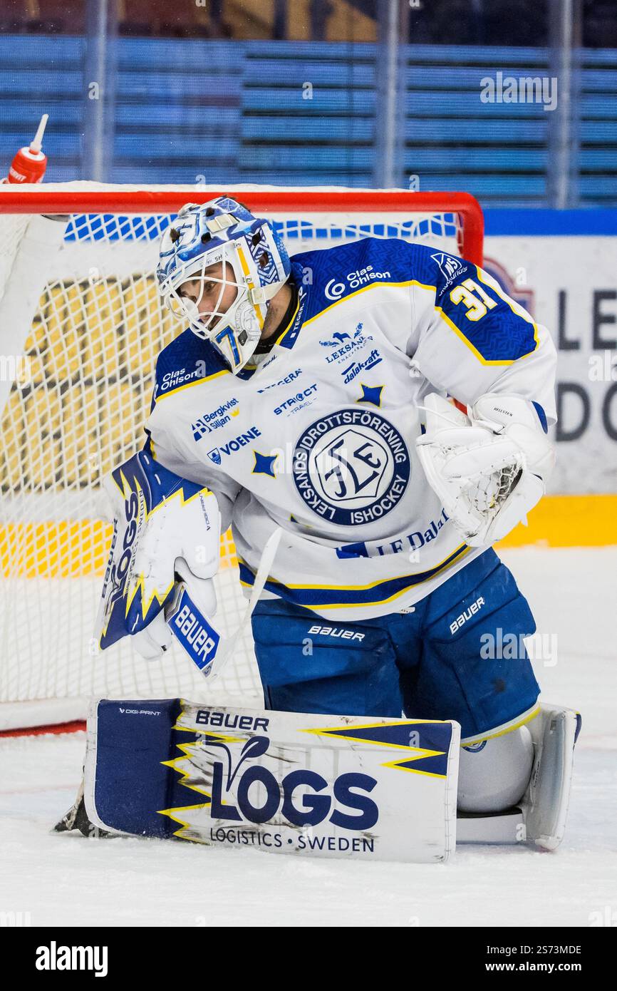 Leksand, Sverige. 18th Jan, 2025. 250118 Leksands målvakt Jakob Hellsten under ishockeymatchen i ...