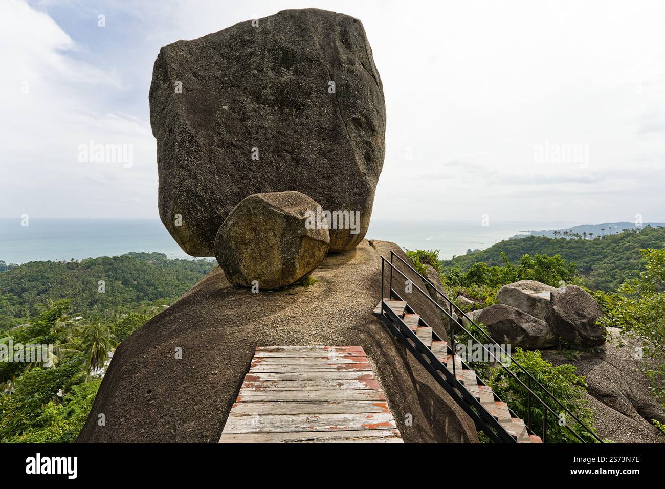 Overlap stone koh samui hi-res stock photography and images - Alamy
