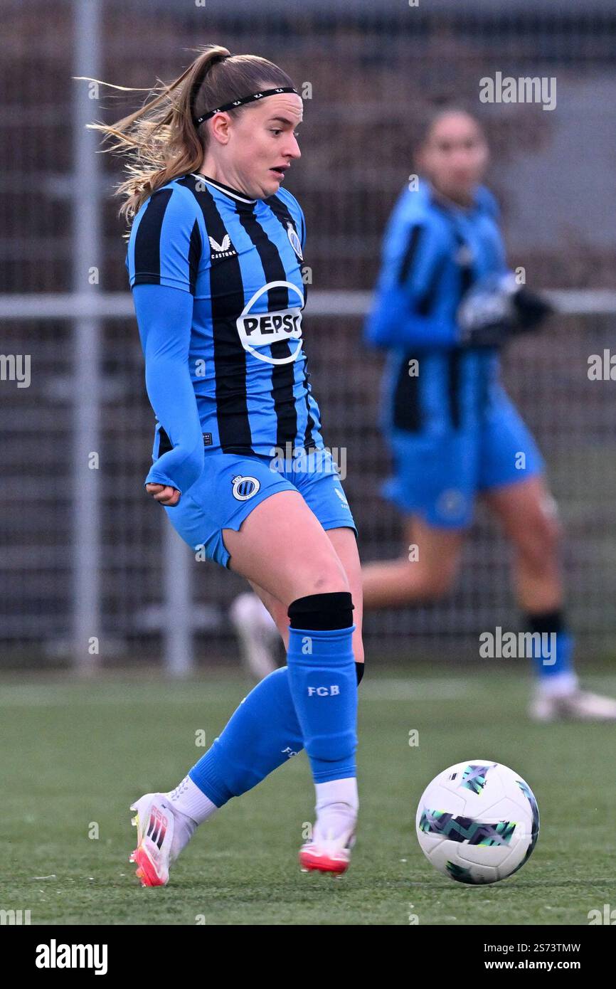 Aalter, Belgium. 18th Jan, 2025. Davinia Vanmechelen (25) of Club YLA pictured during a female ...