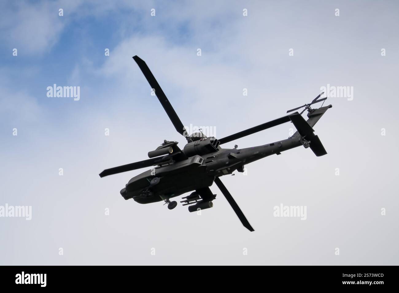 a British army Boeing Apache Longbow Attack helicopter gunship AH2 ...