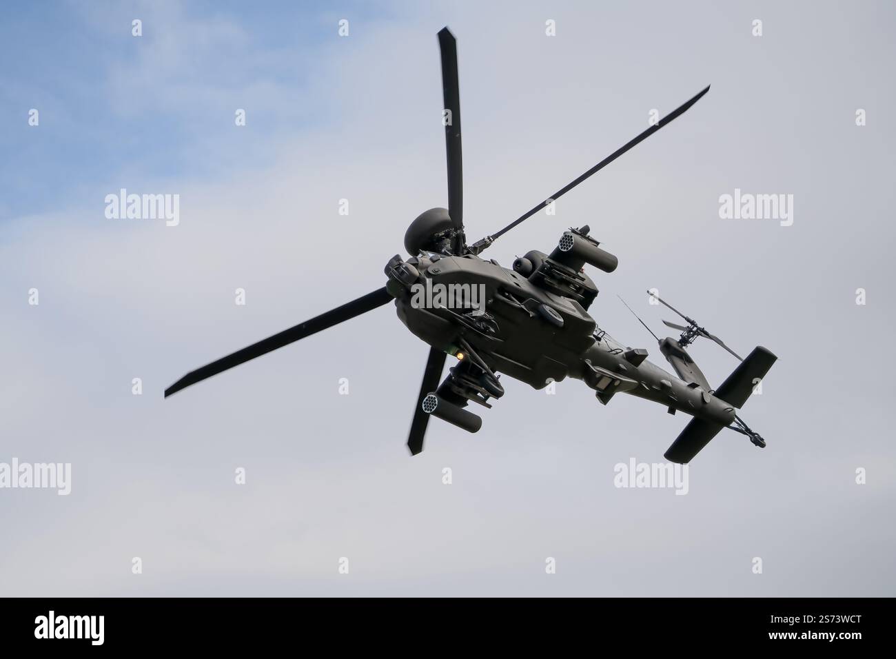 a British army Boeing Apache Longbow Attack helicopter gunship AH2 ...