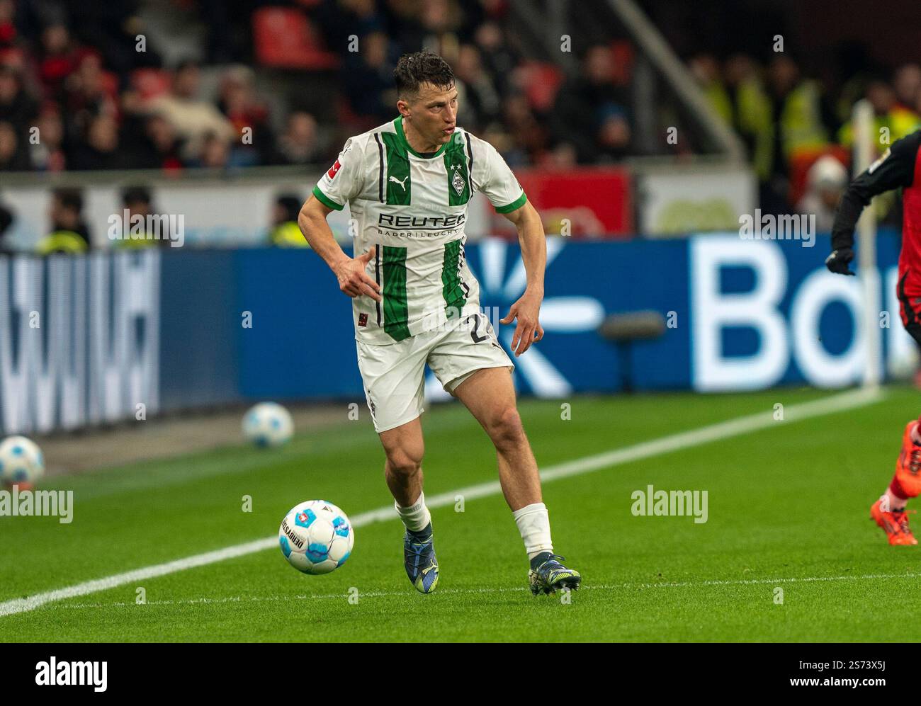 Leverkusen, Deutschland. 18th Jan, 2025. Stefan Lainer (Borussia Moenchengladbach, #22) im ...