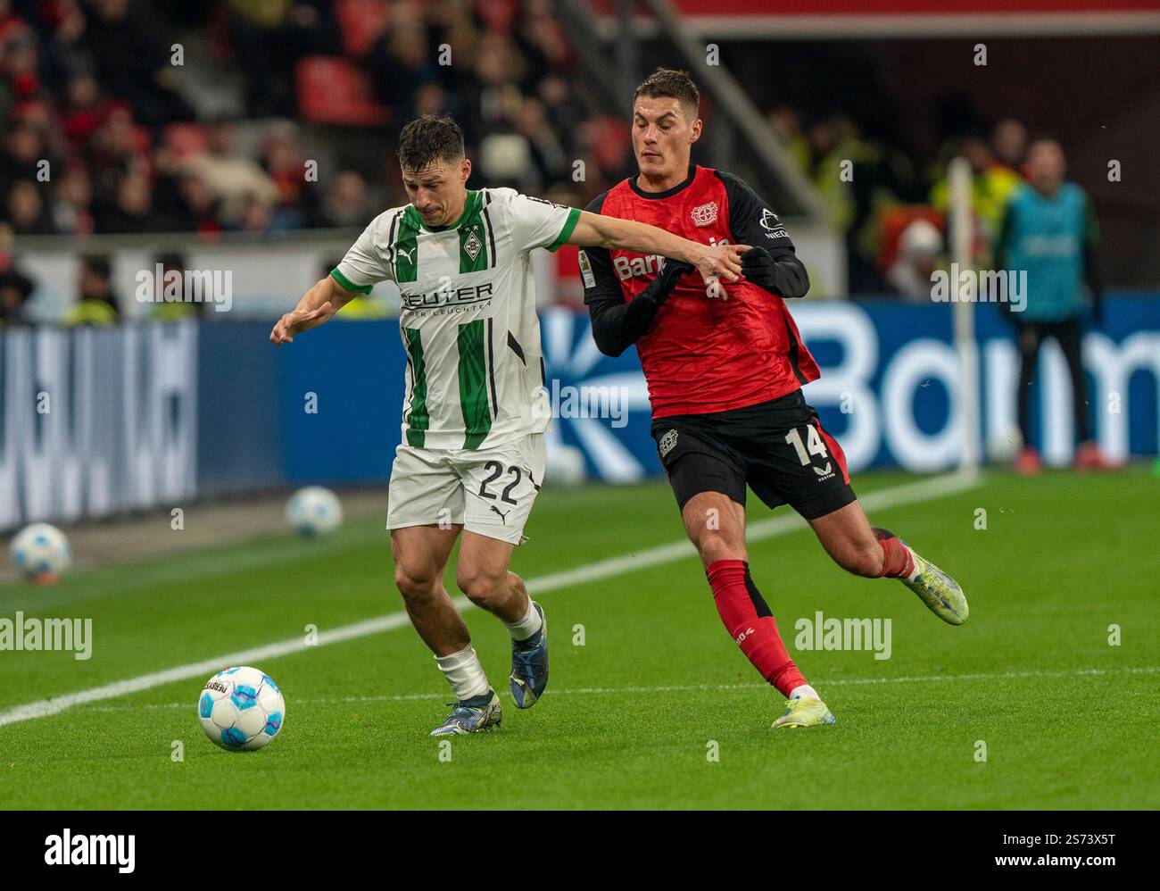 Leverkusen, Deutschland. 18th Jan, 2025. Stefan Lainer (Borussia Moenchengladbach, #22) im ...