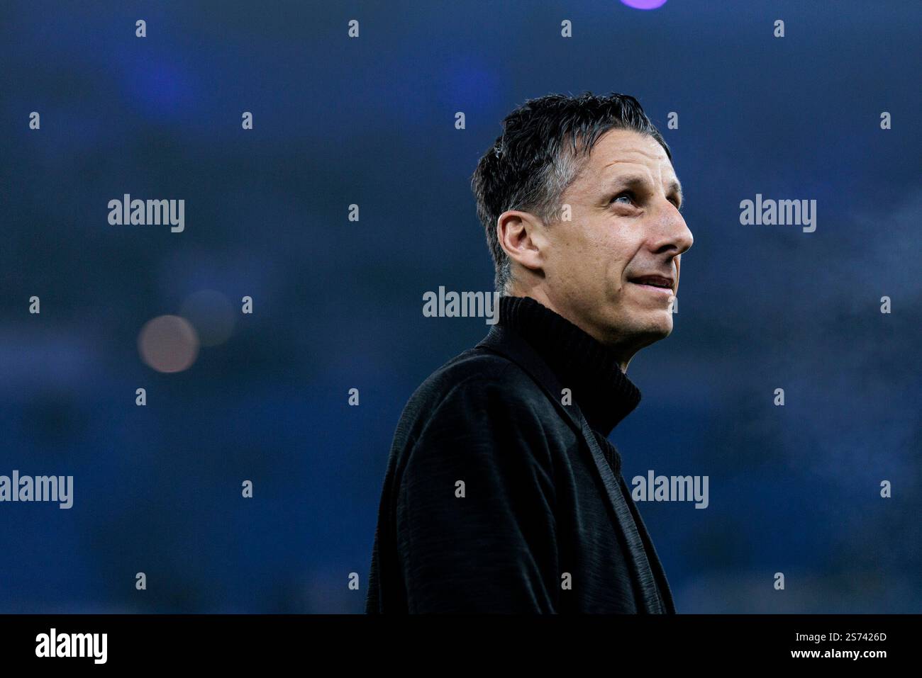 Dr. Christian Keller (Gesch?ftsf?hrer 1. FC K?ln) w?hrend der Platzbegehung 2. Fussball ...