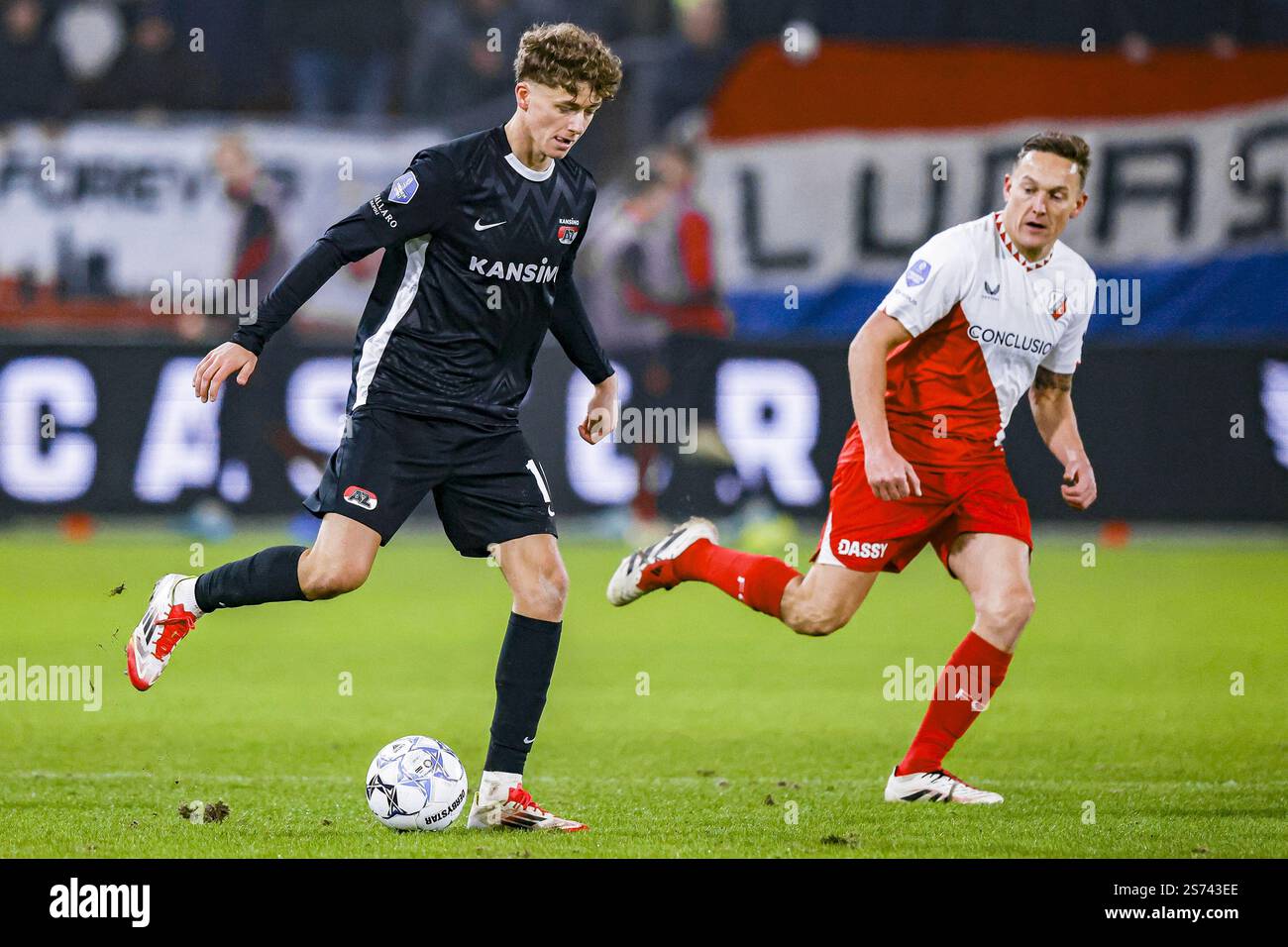 UTRECHT, 18-01-2025, Stadium Galgenwaard, football, Dutch eredivisie, season 2024/2025, AZ ...