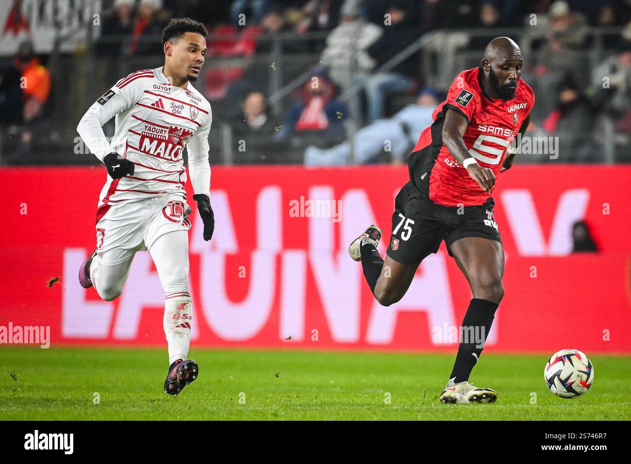 Kenny LALA of Brest and Seko FOFANA of Rennes during the French ...