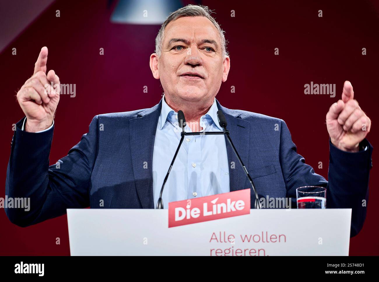 Sonderparteitag Die Linke: Jan van Aken EUR, Deutschland, Berlin, 18.01 ...