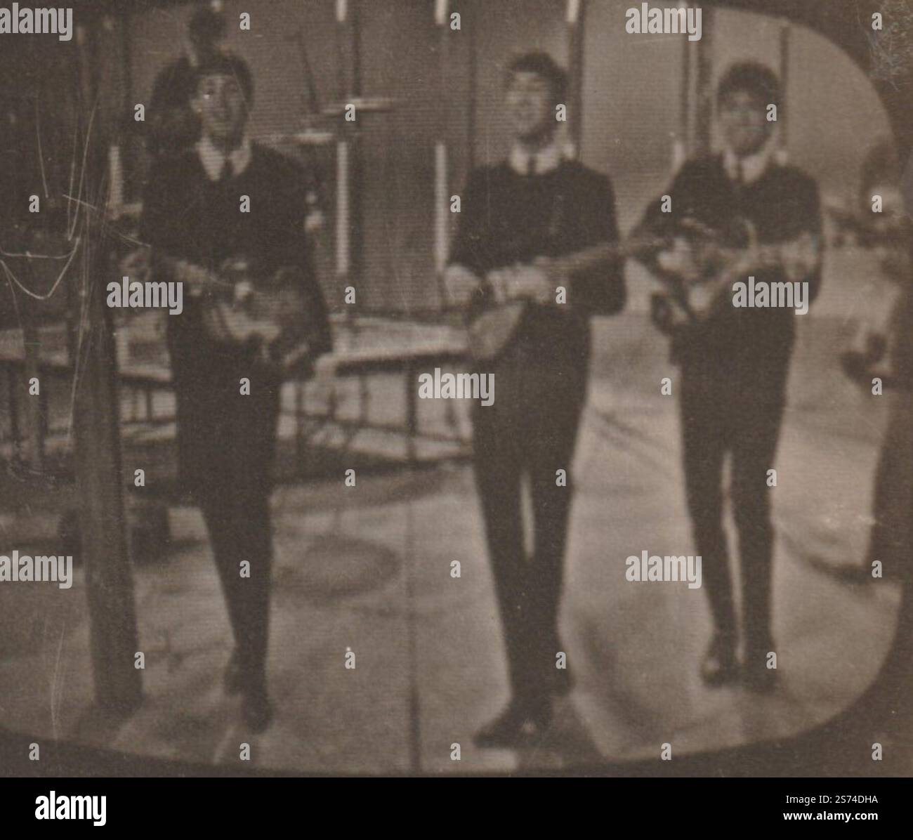 The Beatles On 'Pops And Lenny', May 1963 Stock Photo - Alamy The Beatles On 'Pops And Lenny', May 1963 Stock Photo - Alamy