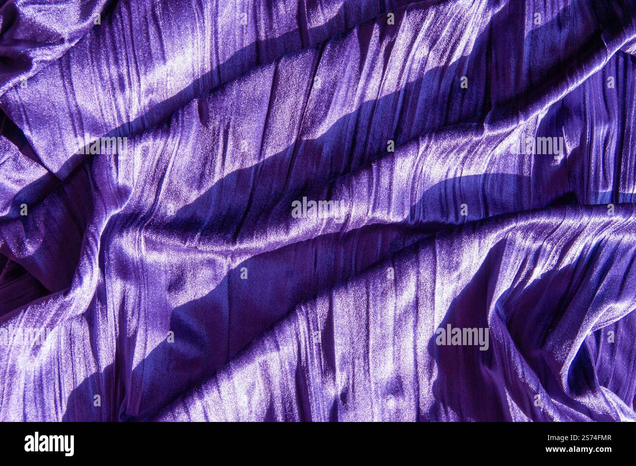 Subtle look hi-res stock photography and images - Alamy