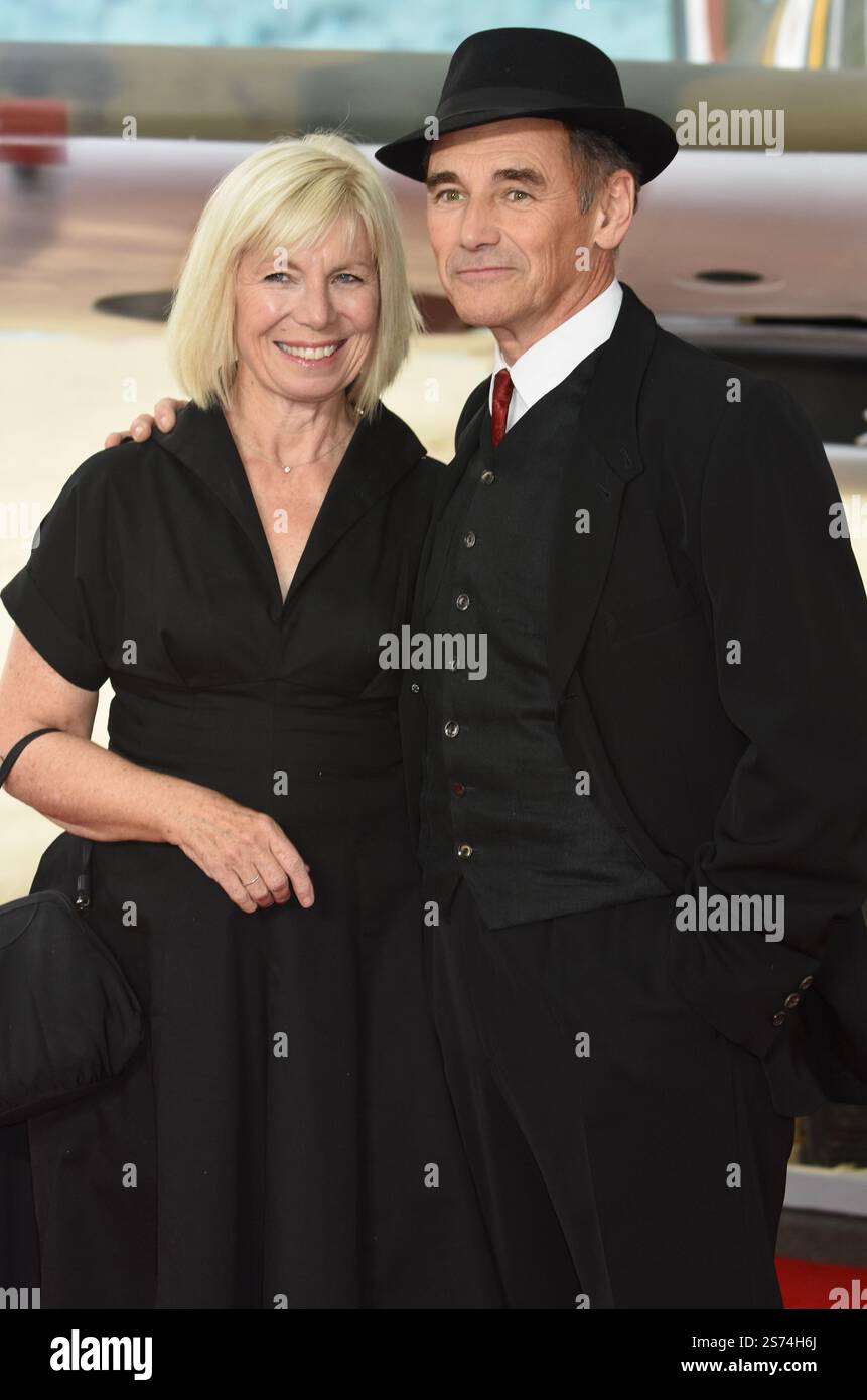Mark Rylance with his wife Claire van Kampen, Dunkirk World Premiere ...