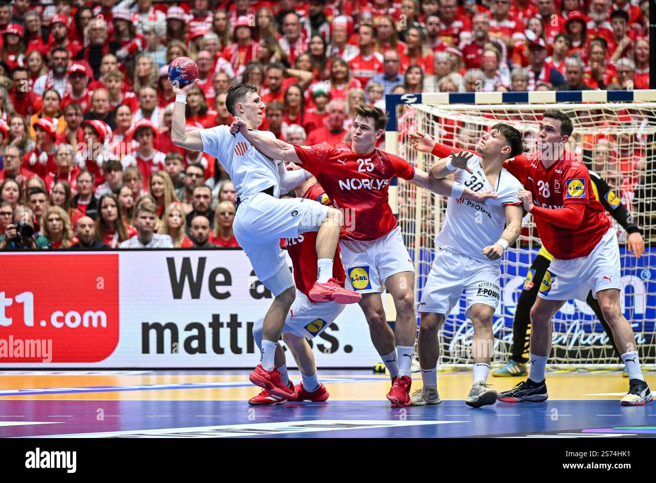 Herning, Denmark. 18th Jan, 2025. Simone Mengon of Italy Nationalteam ...