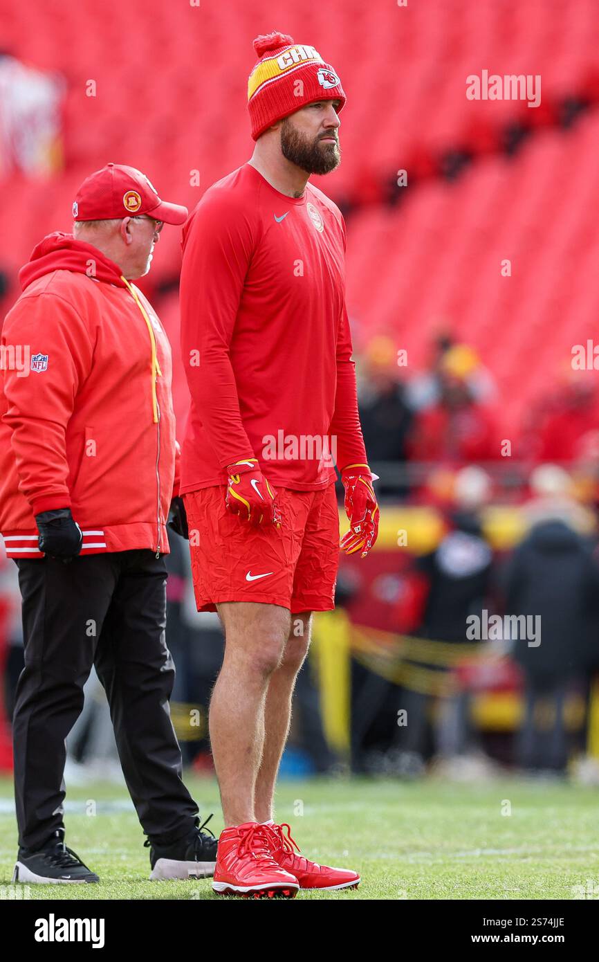 Kansas City, MO, USA. 18th Jan, 2025. Kansas City Chiefs tight end ...