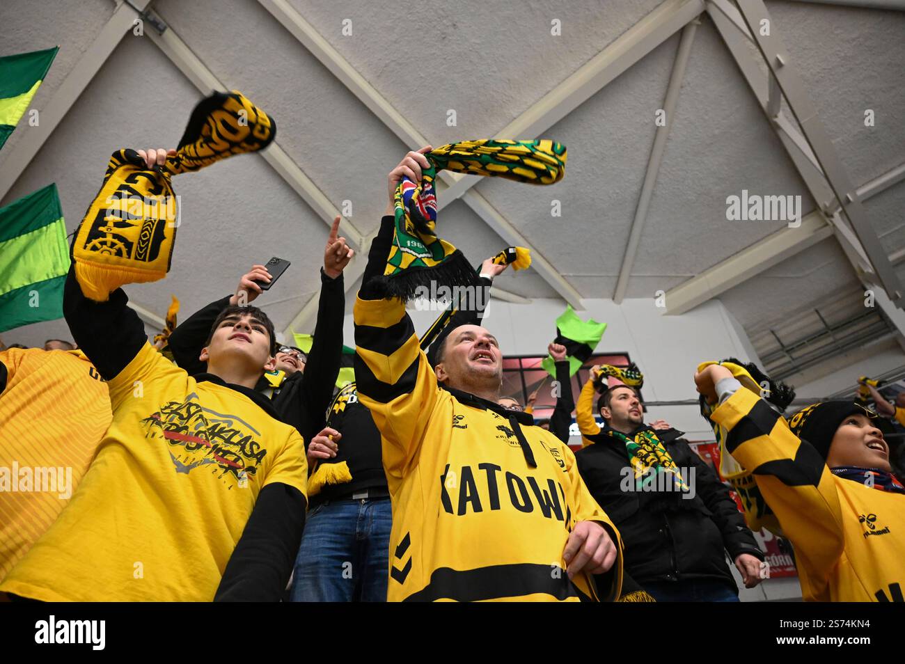 Vindico Arena, Cardiff, UK. 18th Jan, 2025. IIHF Continental Cup Ice ...