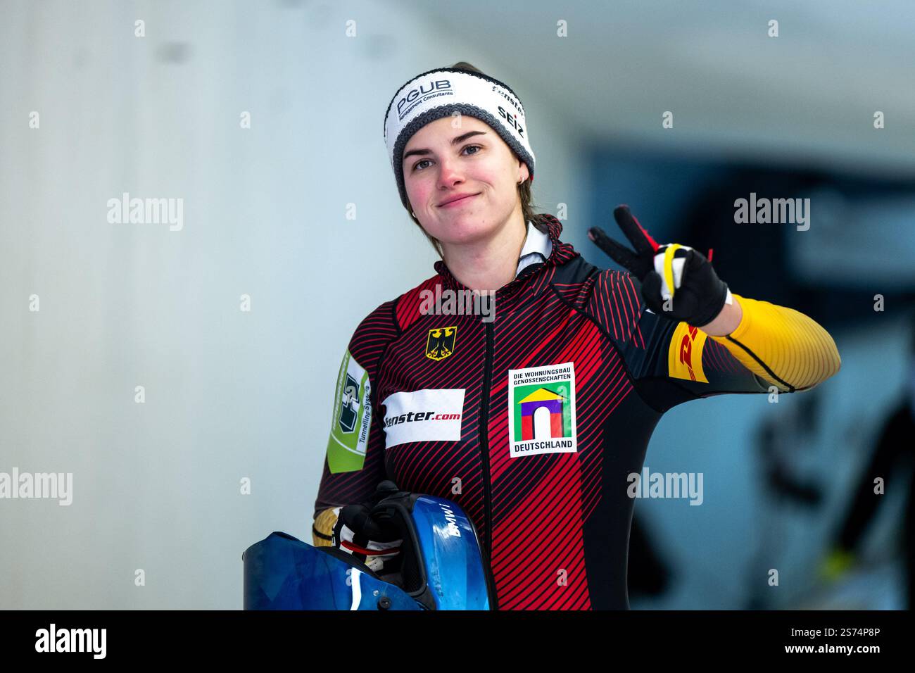 Kim Kalicki (Deutschland) lacht im Ziel, AUT, IBSF Bob Weltcup ...