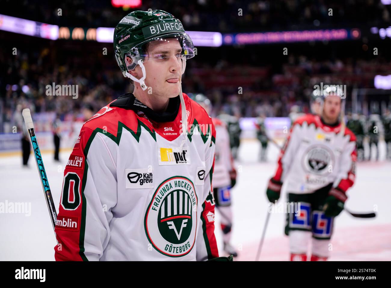 Karlstad, Sverige. 18th Jan, 2025. 250118 Frölundas Jacob Peterson deppar efter förlusten i ...