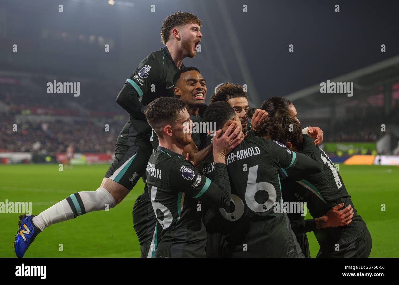 Liverpool celebrate nunez hi-res stock photography and images - Alamy