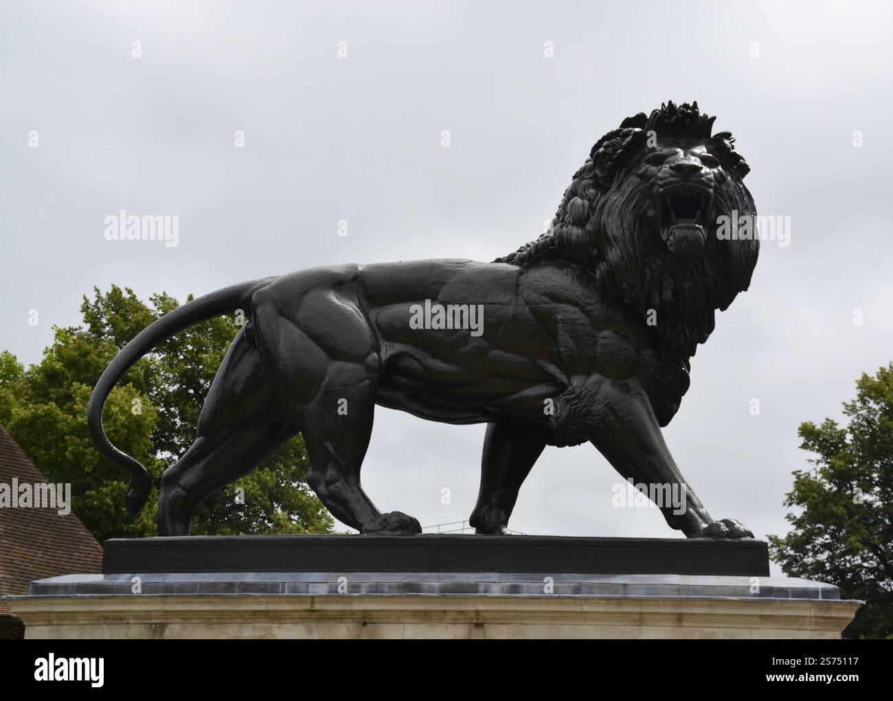 The Maiwand Lion - Forbury Lion, a memorial in Forbury Gardens, Reading ...