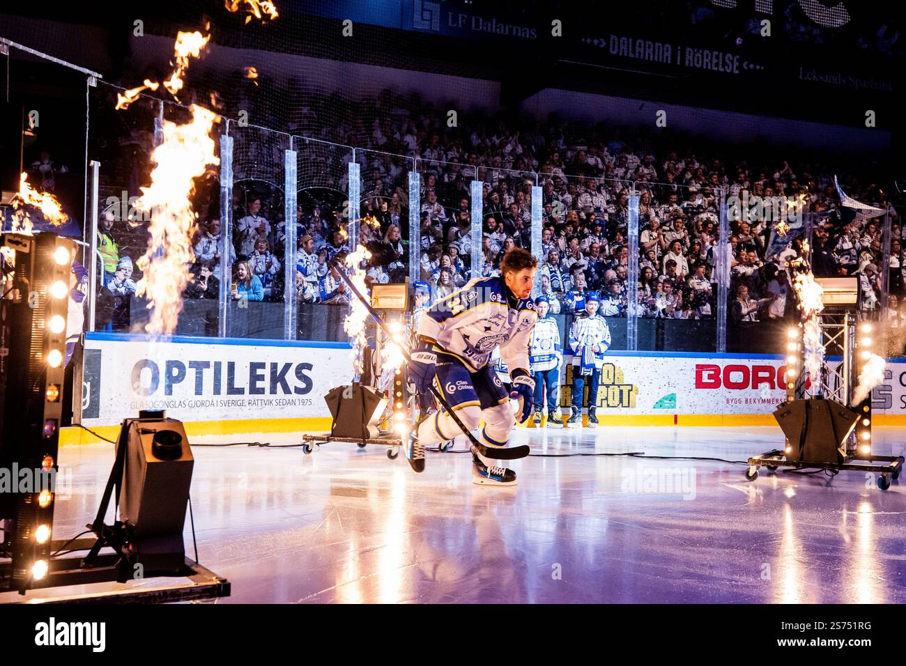 Leksand, Sverige. 18th Jan, 2025. 250118 Leksands Peter Cehlarik under ishockeymatchen i SHL ...