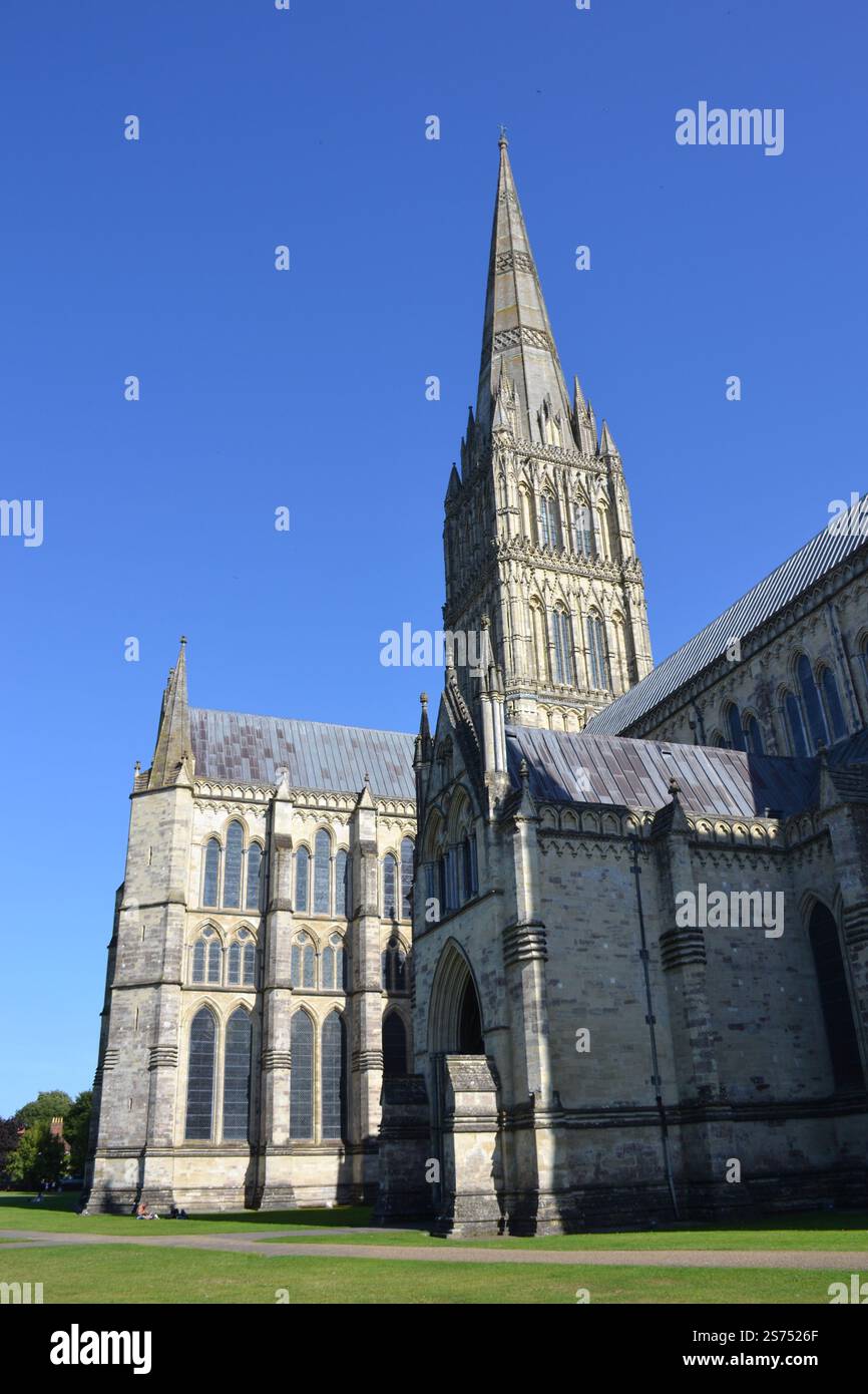 Salisbury Cathedral - Church of the Blessed Virgin Mary. An Anglican ...