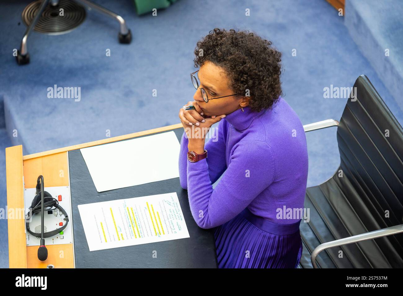 Politische tat hi-res stock photography and images - Alamy