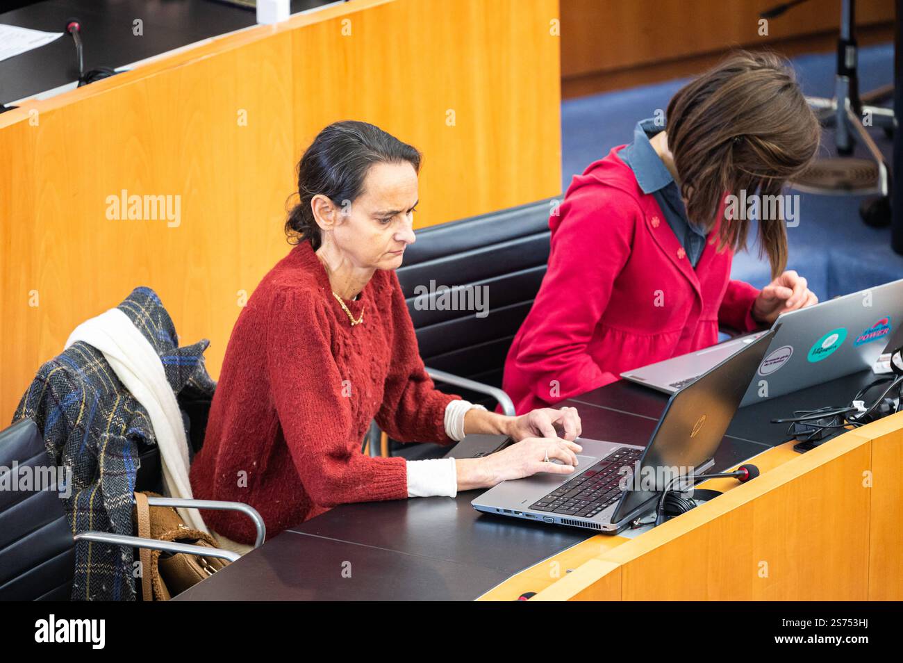 Marie Cruysmans StÃ phanie Lange Les EngagÃ s at the the plenary ...