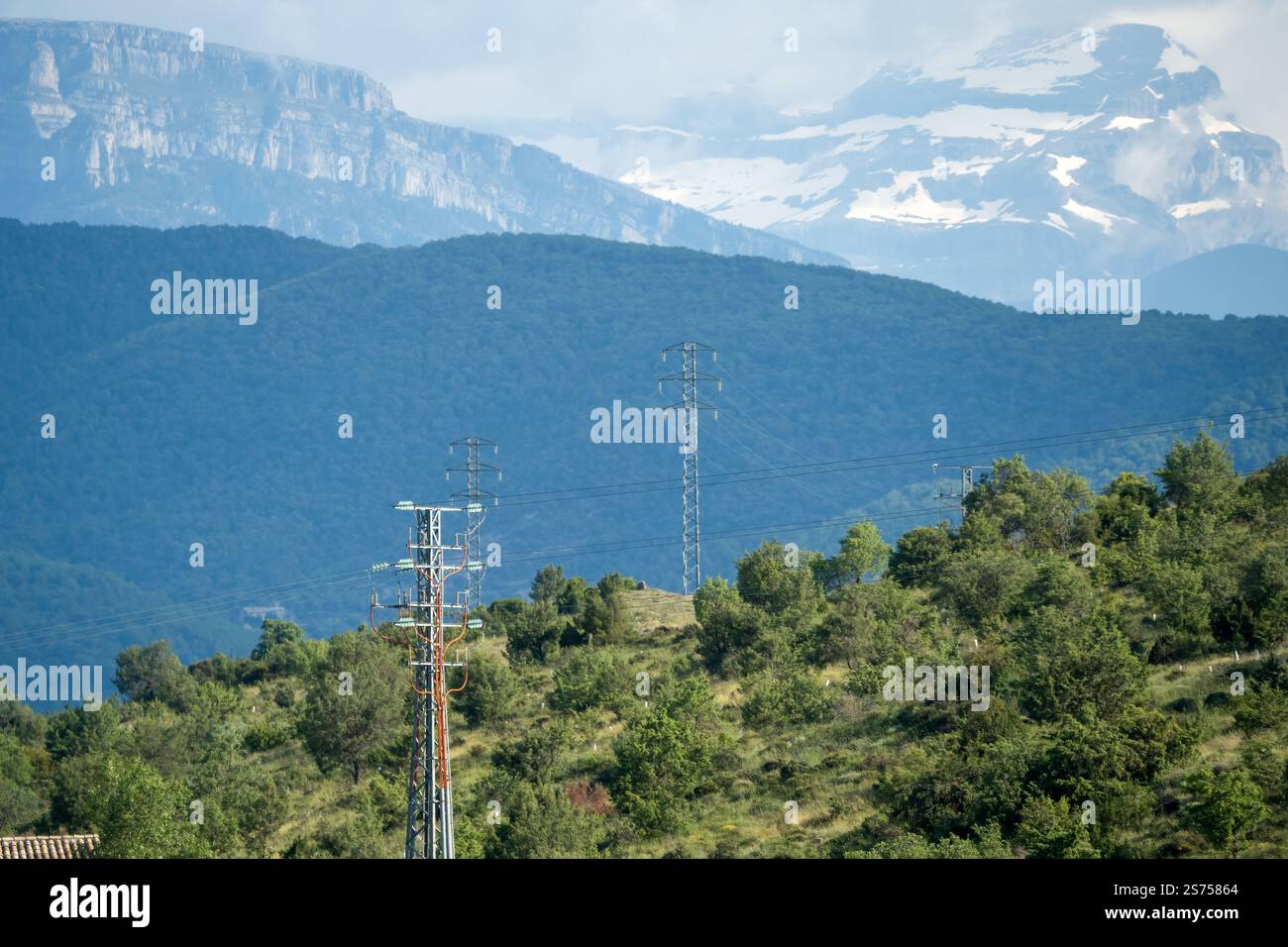 tree lined rock outrcrops and glacial formations, gorges and canyons in ...