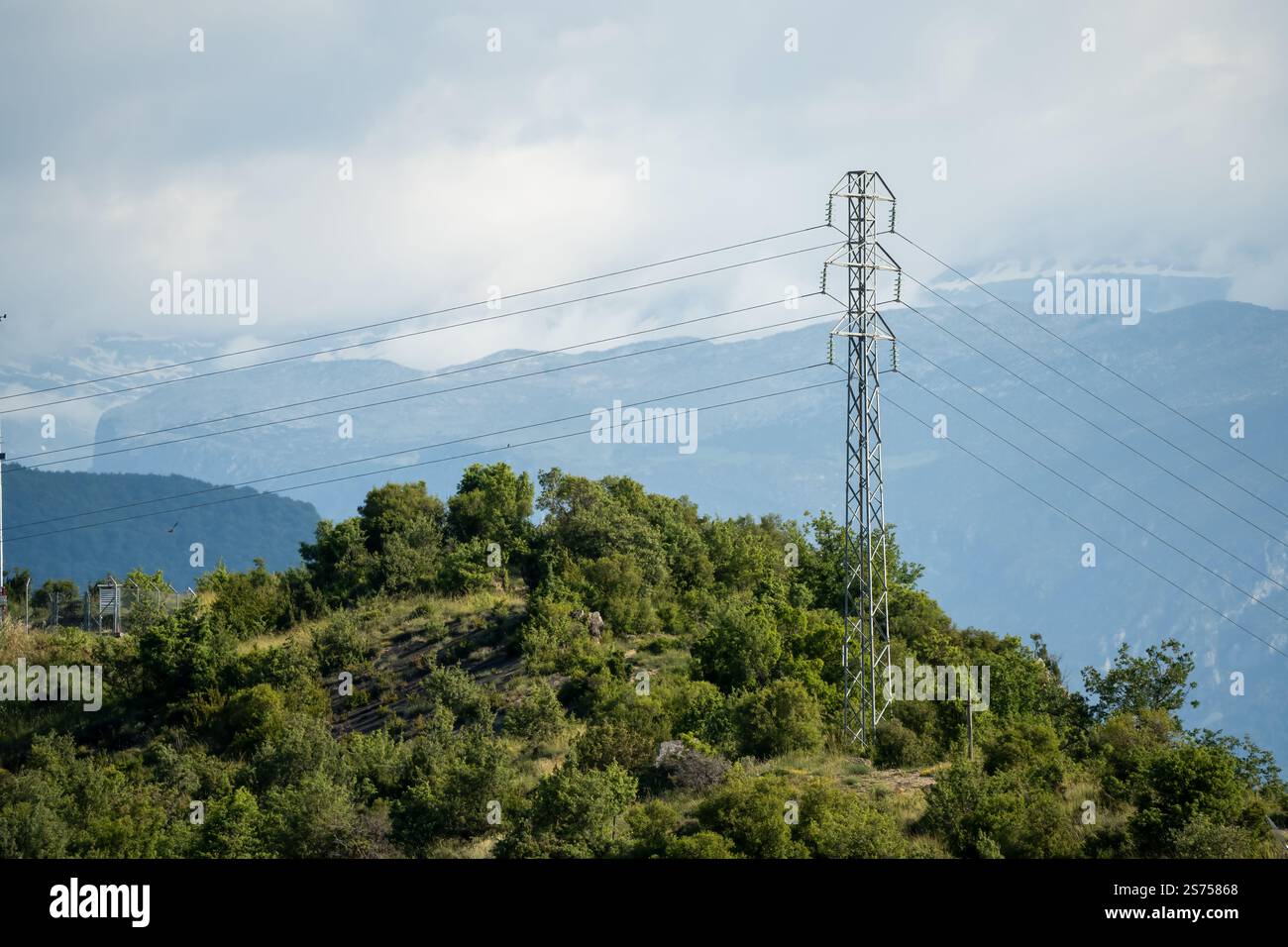 tree lined rock outrcrops and glacial formations, gorges and canyons in ...