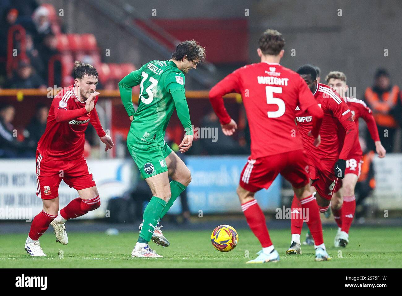 Swindon, UK. 18th Jan 2025. #33, Aaron Pressley of Barrow AFC on the ...