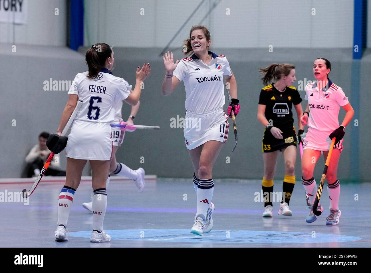 Mannheim, Deutschland. 18th Jan, 2025. v.li.: Fiona Felber (MHC, 6 ...