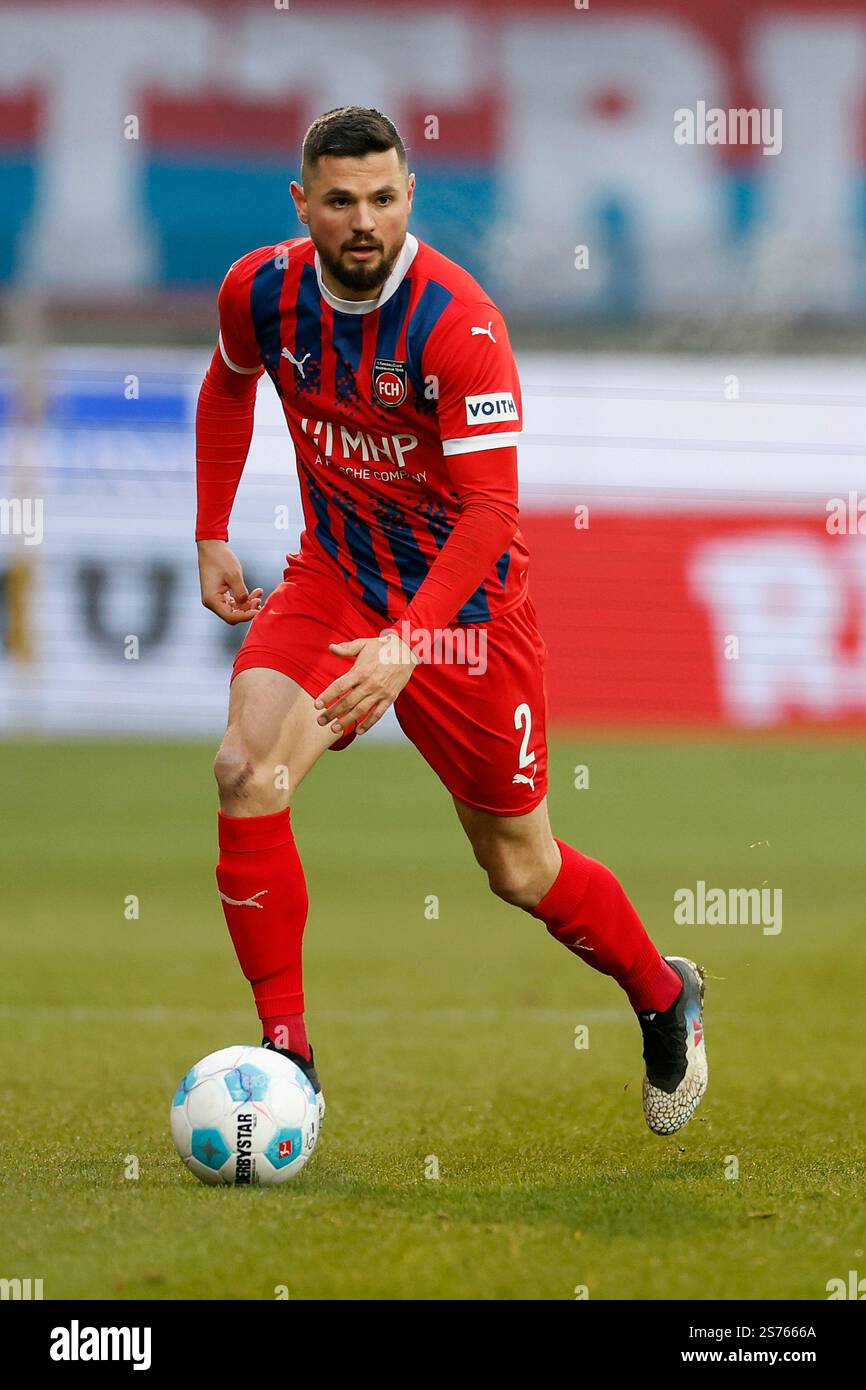 v.l. Marnon Busch (1.FC Heidenheim, 2), 18.01.2025, Fussball ...