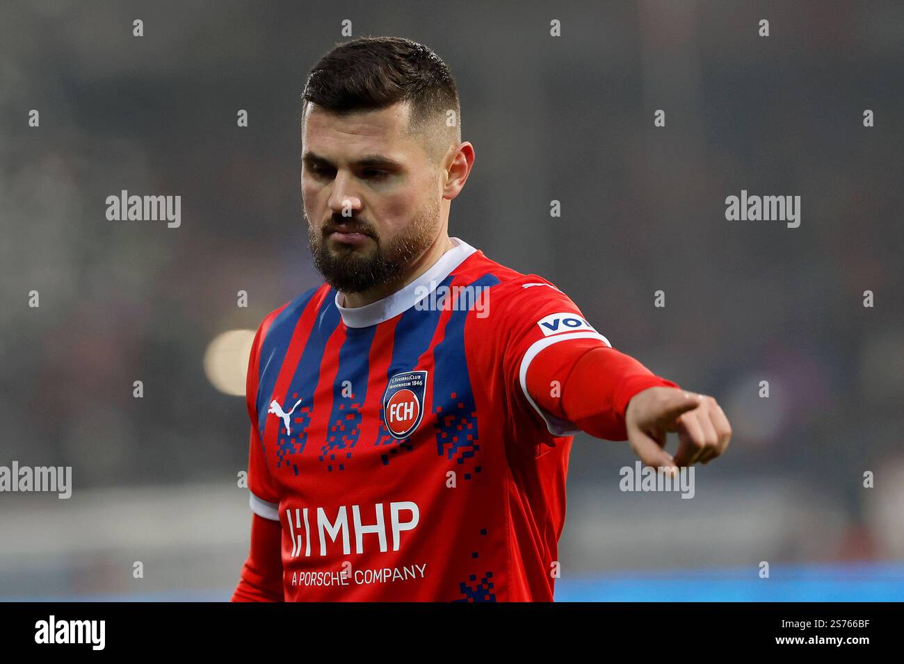 v.l. Marnon Busch (1.FC Heidenheim, 2), 18.01.2025, Fussball ...