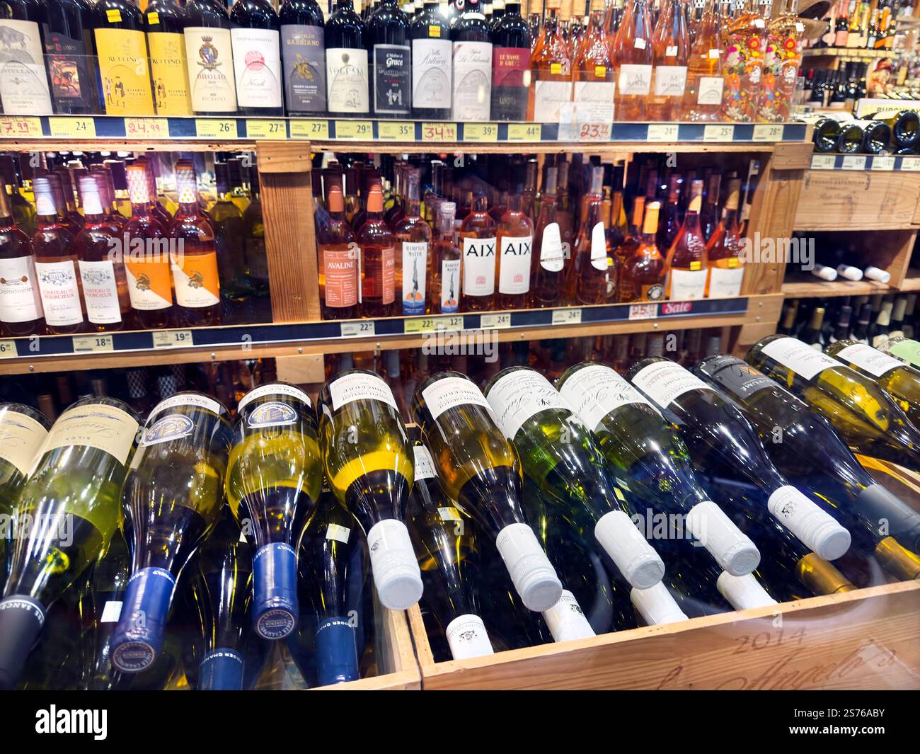 Assortment wine bottles hi-res stock photography and images - Alamy