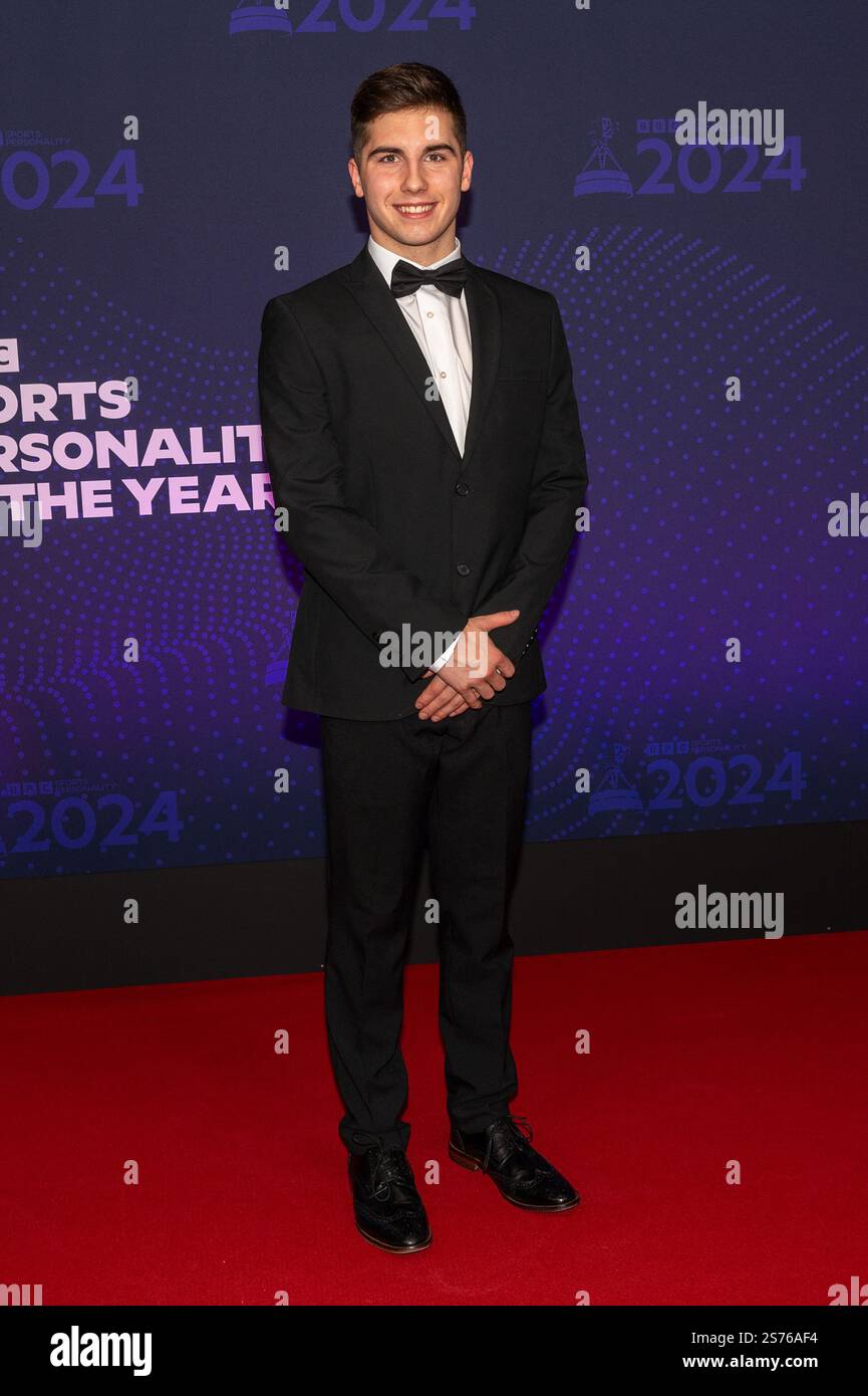 Sports personalities and celebrities arrive for BBC Sports Personality ...