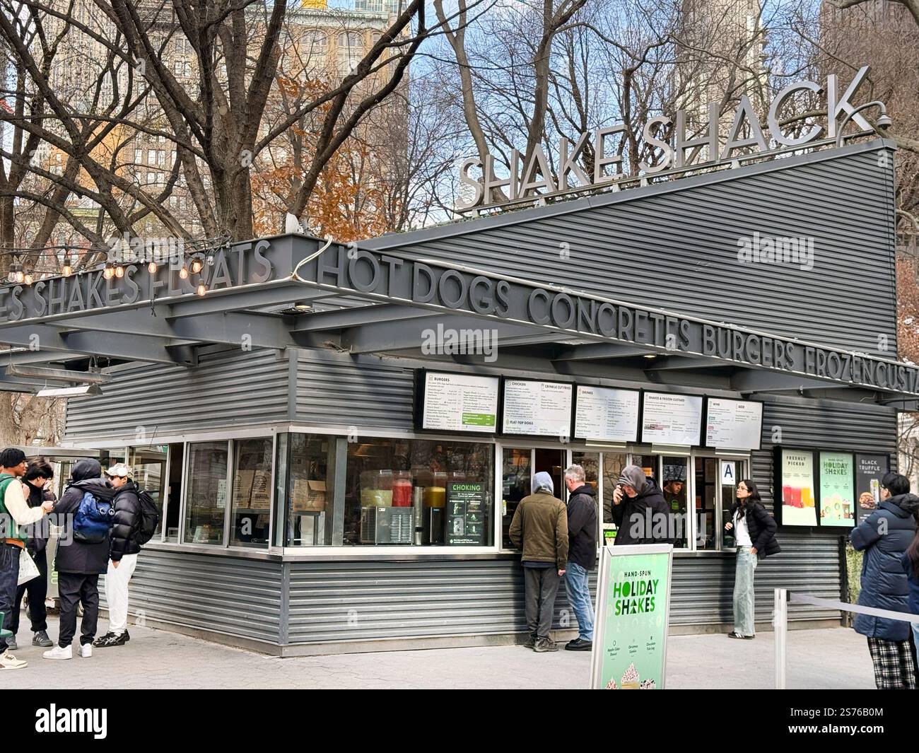 Shake Shack fast food restaurant, Madison Square Park, New York City ...