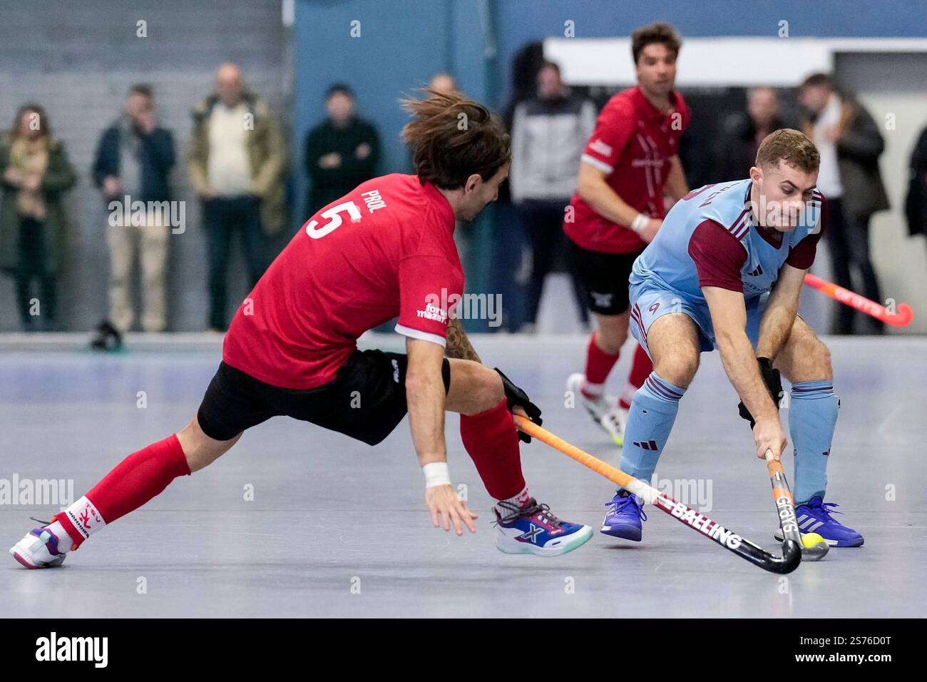 Mannheim, Deutschland. 18th Jan, 2025. v.li.: Manuel Prol (TSVMH, 5 ...