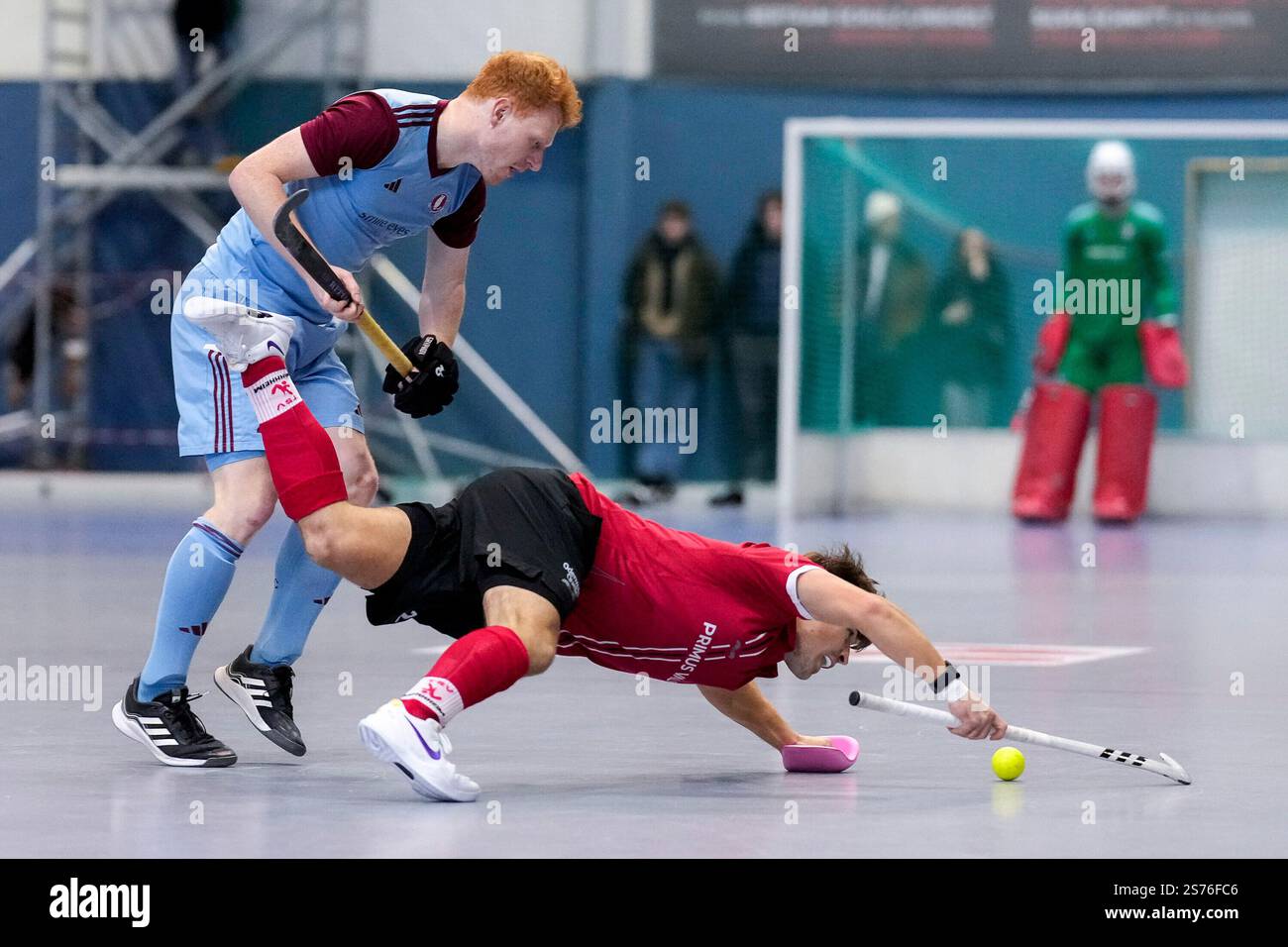 Mannheim, Deutschland. 18th Jan, 2025. v.li.: Henri Schmid (UHC, 29), Philipp Wossidlo (TSVMH ...