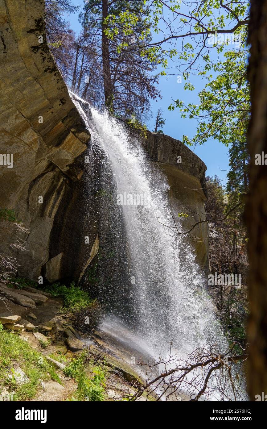 Nobe Young Falls in Sequoia National Forest Johnsondale California Side ...
