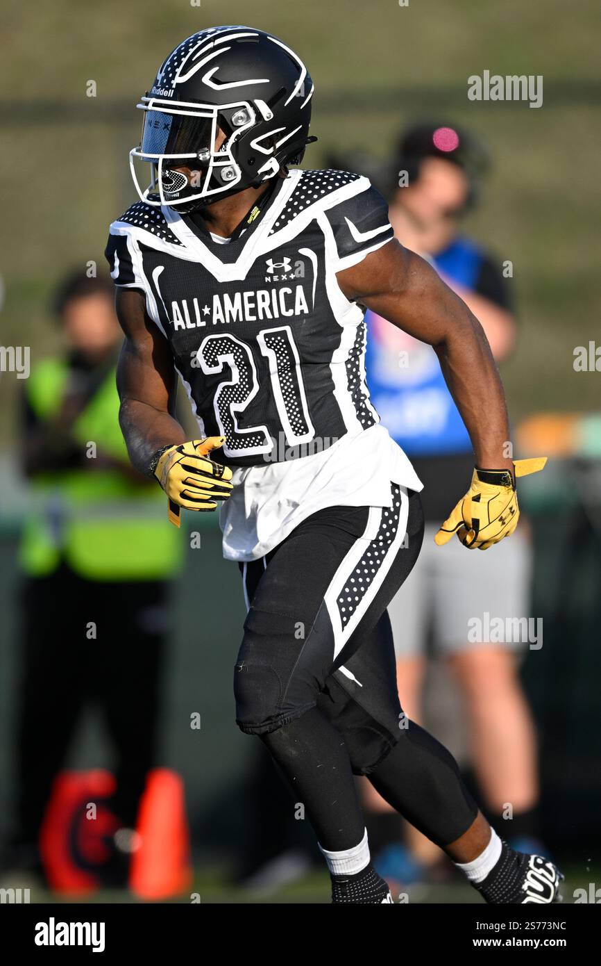 Team Icon running back Anthony Rogers runs against Team Unstoppable ...
