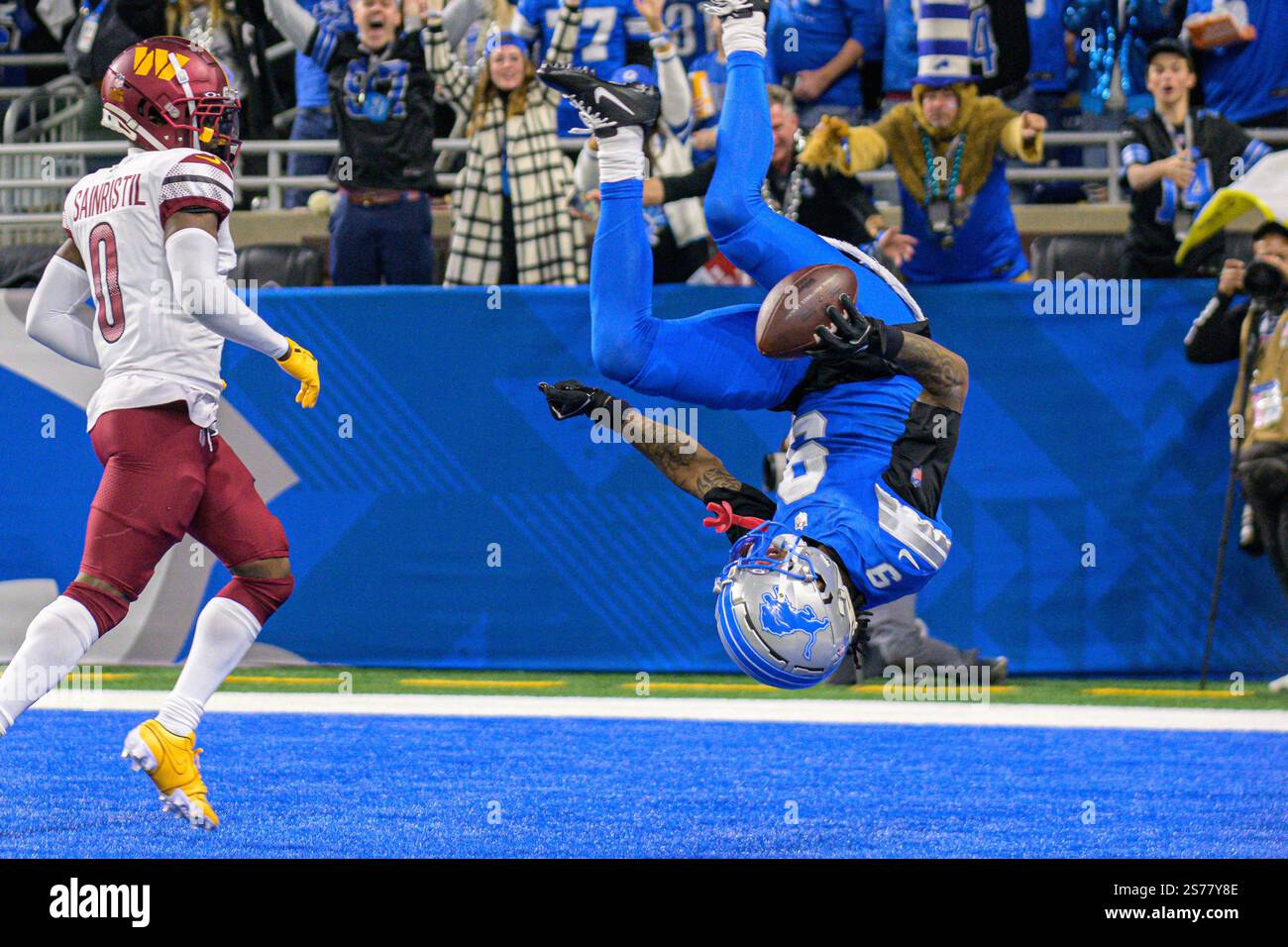 DETROIT, MI - JANUARY 18: Detroit Lions WR Jameson Williams (9) flips ...
