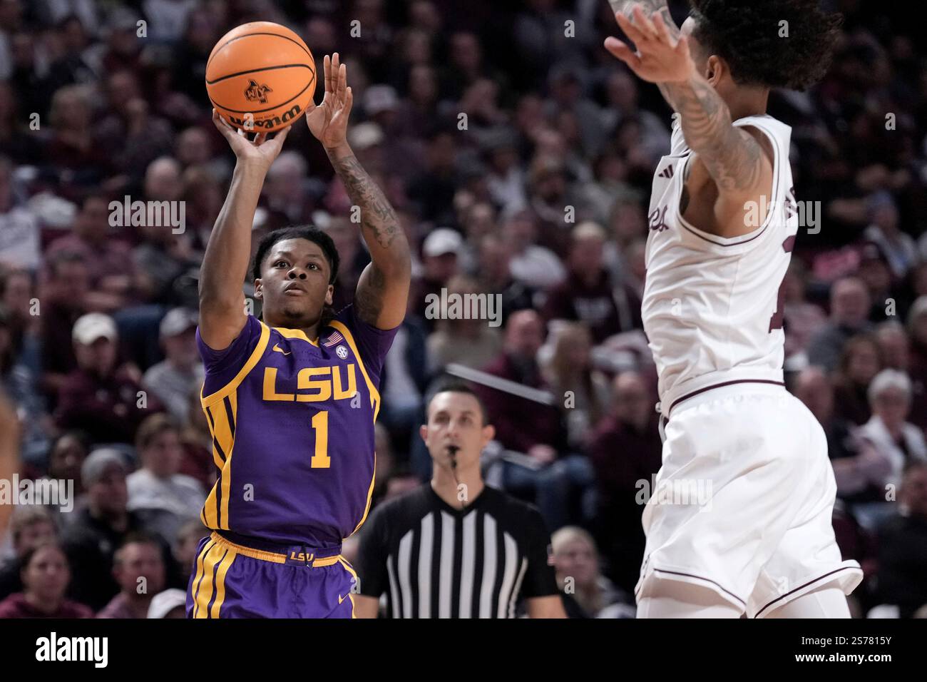 LSU guard Jordan Sears (1) prepares to shoot a 3-point basket as Texas ...