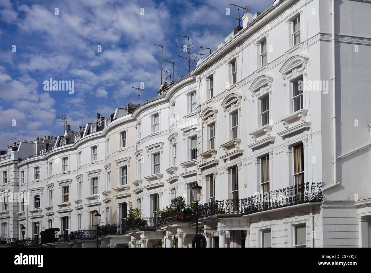 London, elegant cream colored stucco townhouses Stock Photo - Alamy
