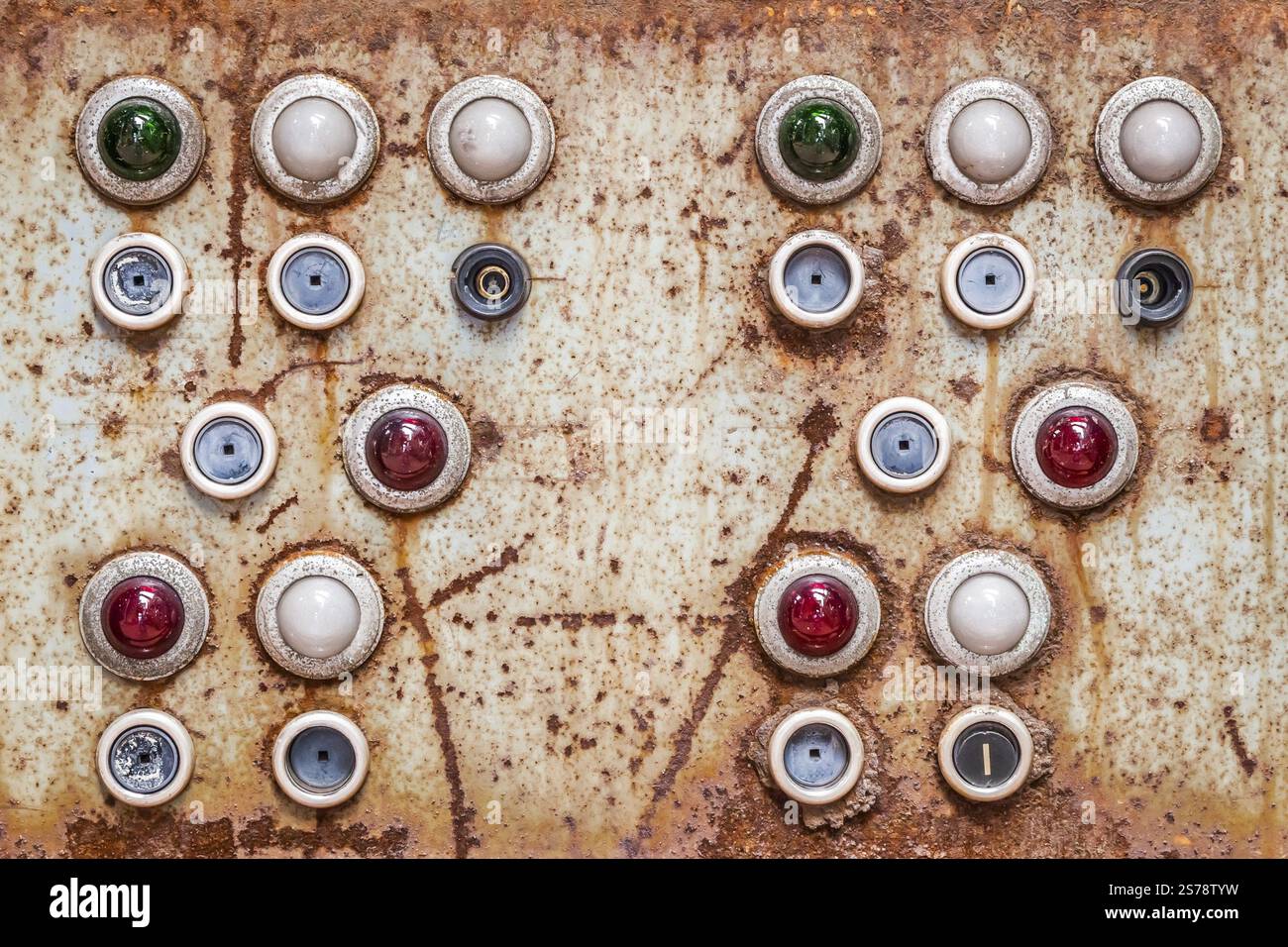 Switching panels hi-res stock photography and images - Alamy