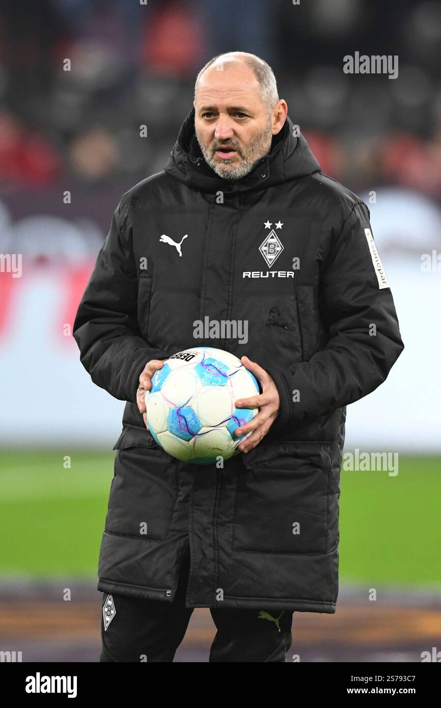 Leverkusen, Deutschland. 18th Jan, 2025. Assistenztrainer Oliver Neuville ( Borussia ...