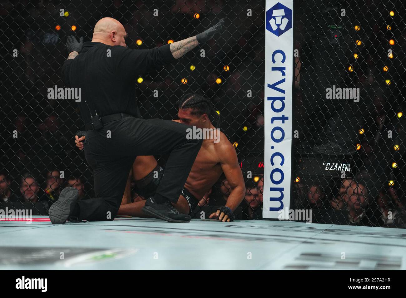 Bogdan guskov and billy elekana hi-res stock photography and images - Alamy