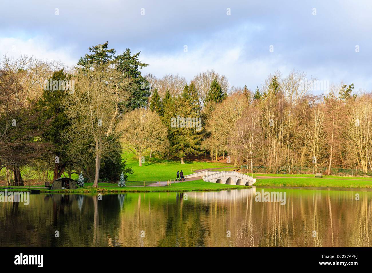 View of the historic Five Arch Bridge over the River Mole in Painshill ...