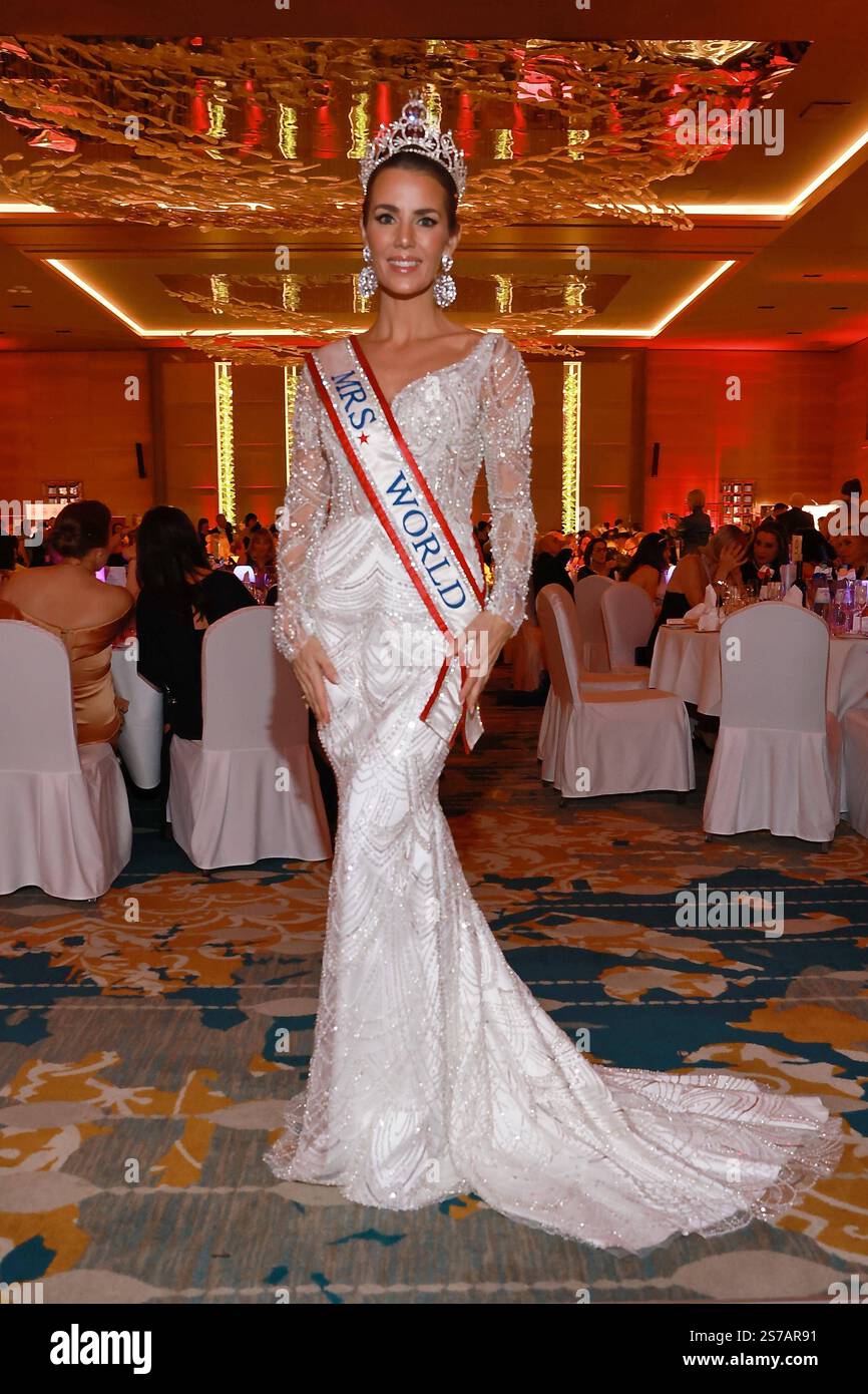 18.01.2025, Dr. Julia Schnelle Mrs.World 2024 beim Berliner Presseball ...