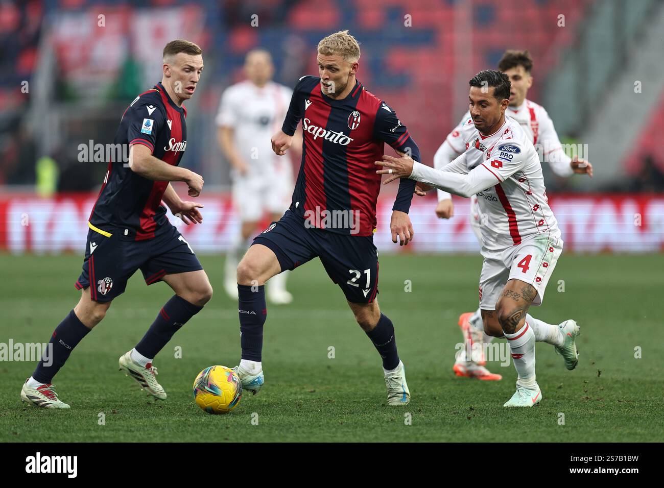 Jens Odgaard (Bologna)Armando Izzo (Monza)Lewis Ferguson (Bologna ...